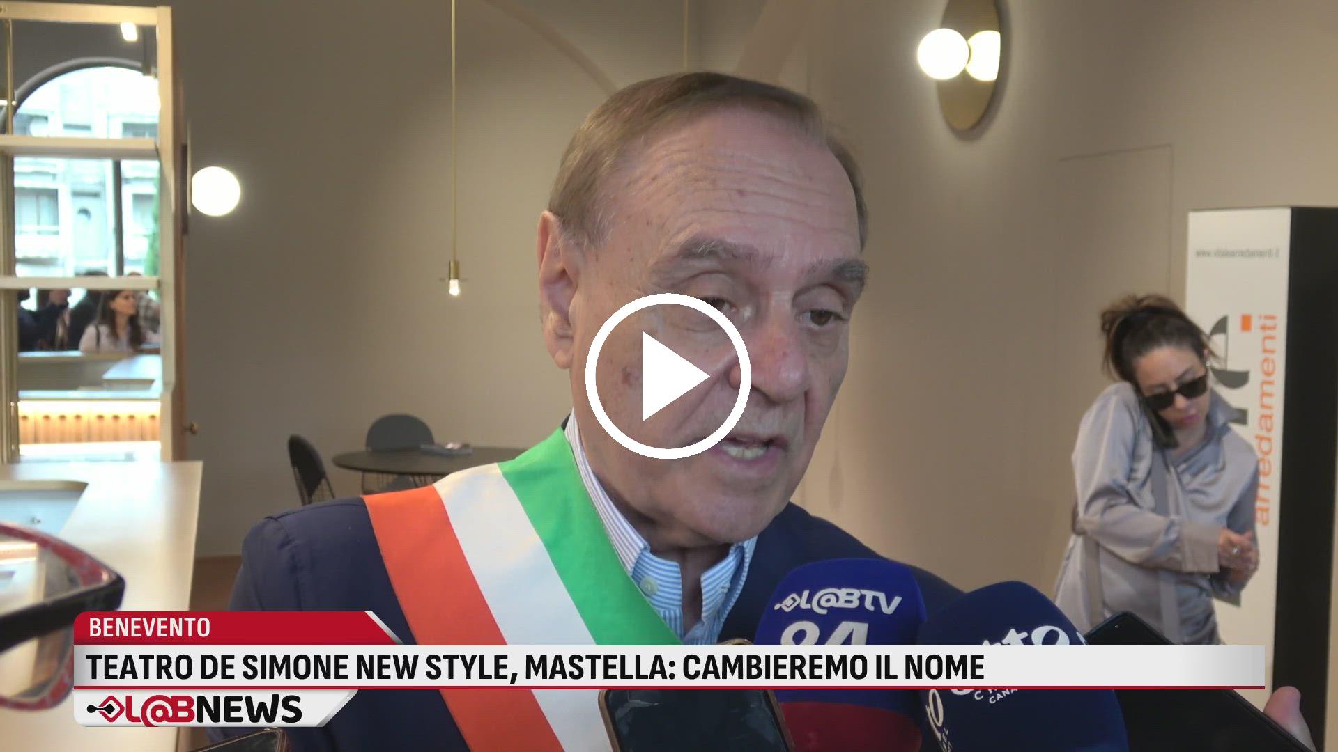 VIDEO - Teatro De Simone "new style", Mastella: cambieremo il nome Lab TV