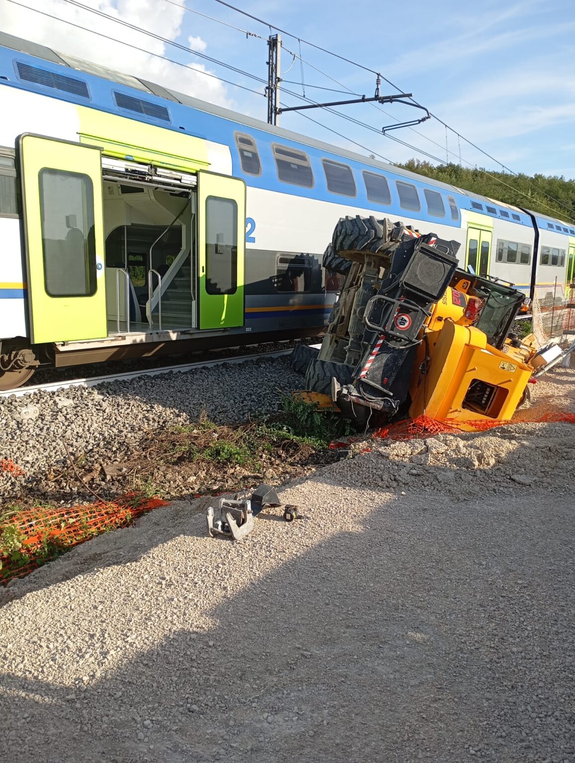 Incidente sulla linea Caserta-Foggia: circolazione sospesa tra Amorosi e Frasso - Lab TV Lab TV